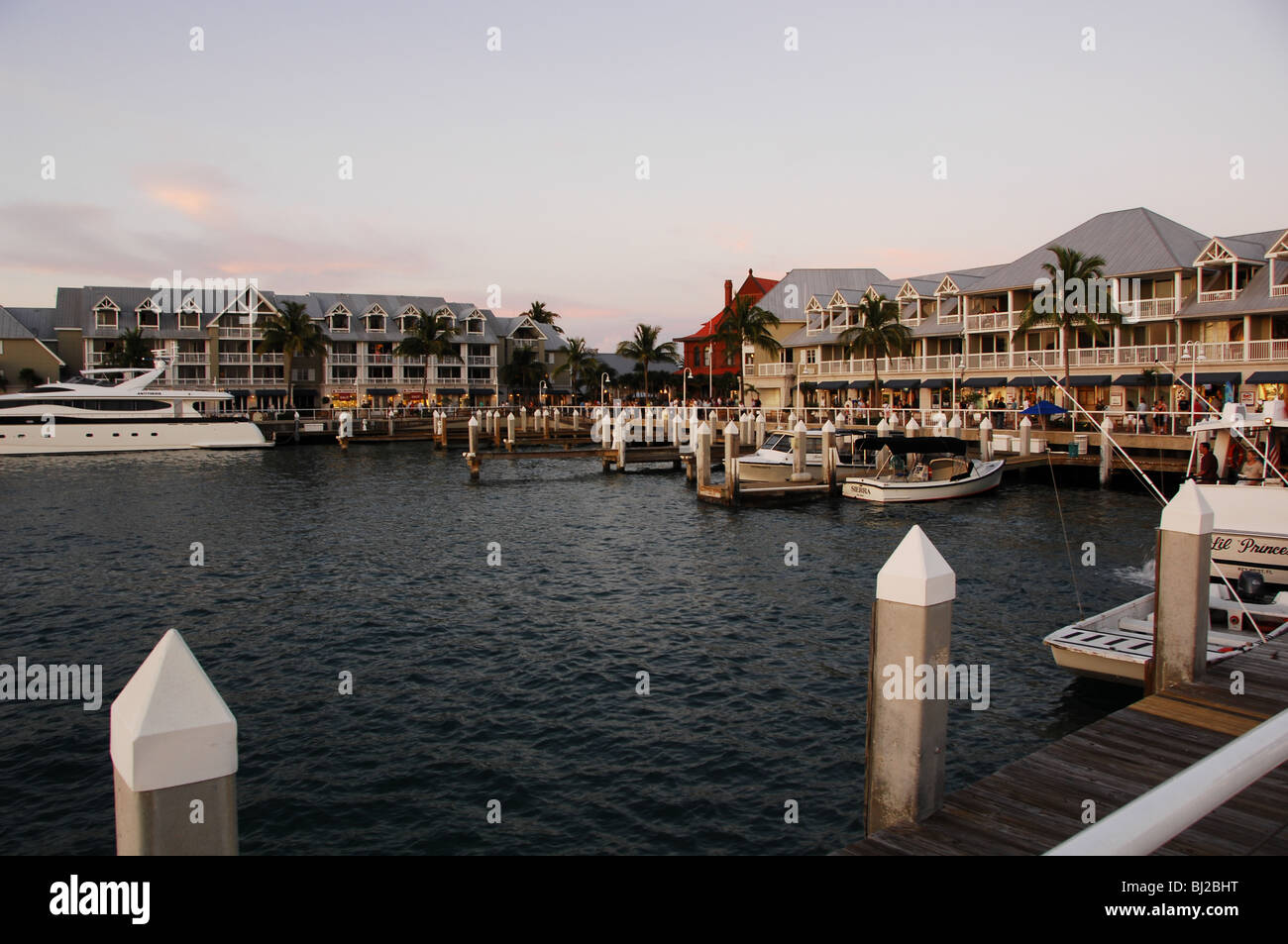 Sunset pier key west hi-res stock photography and images - Alamy
