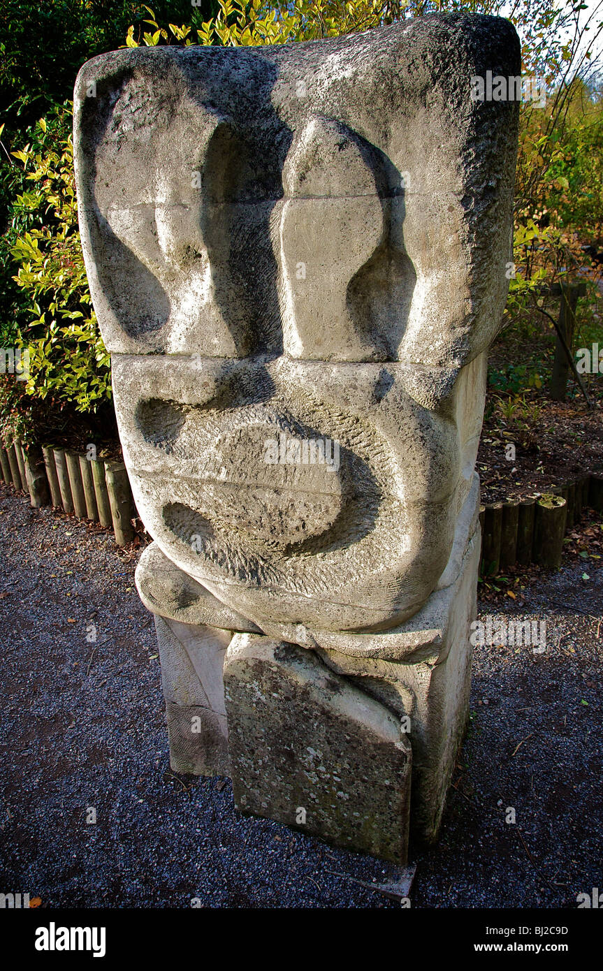 Flowers Stone Carving Stock Photos & Flowers Stone Carving Stock Images ...