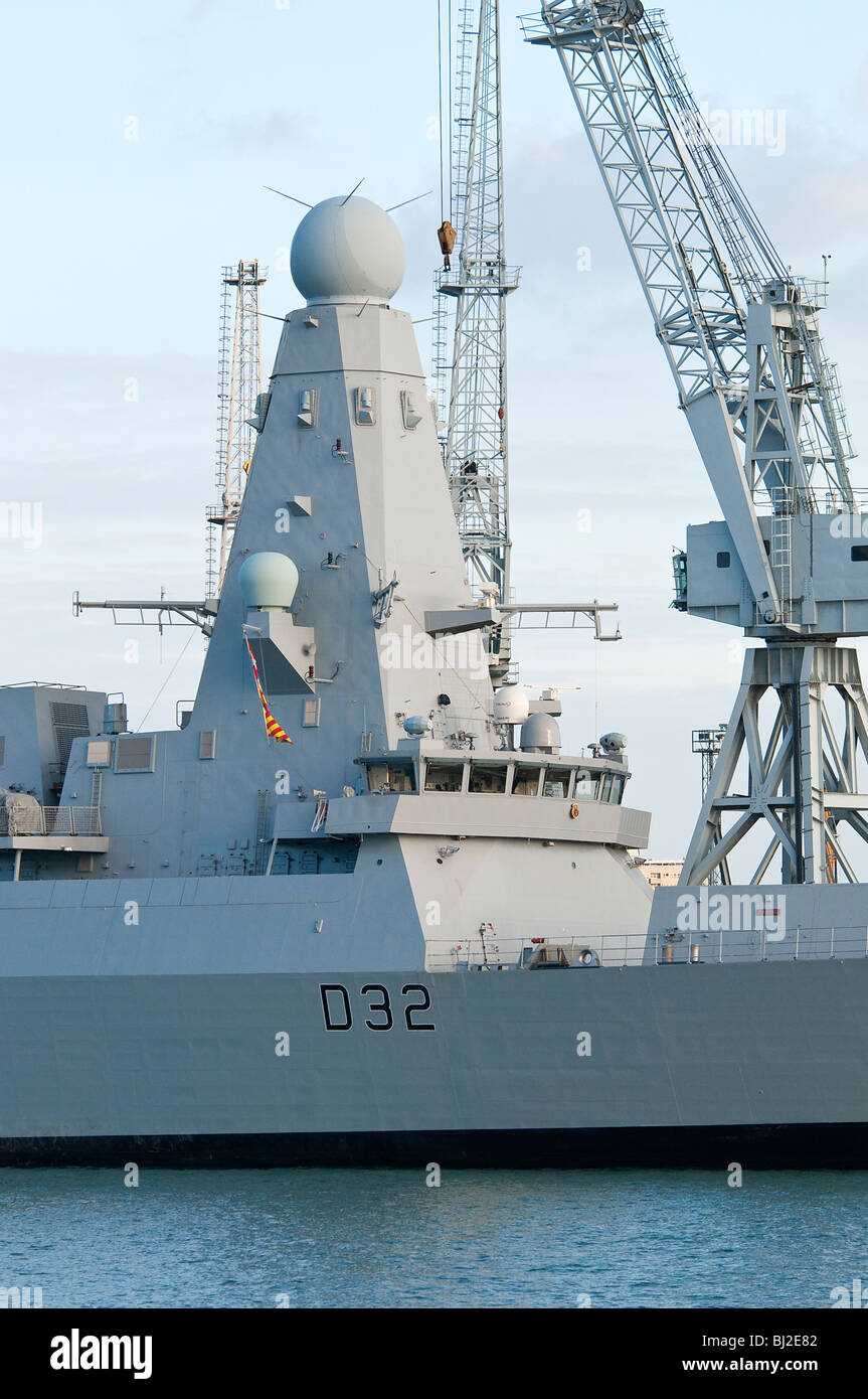 HMS Daring Type 45 Destroyer Stock Photo - Alamy