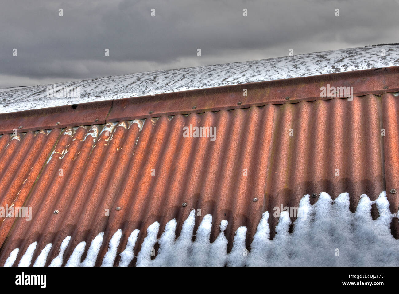 Rusty corrugated iron roof hi-res stock photography and images - Alamy