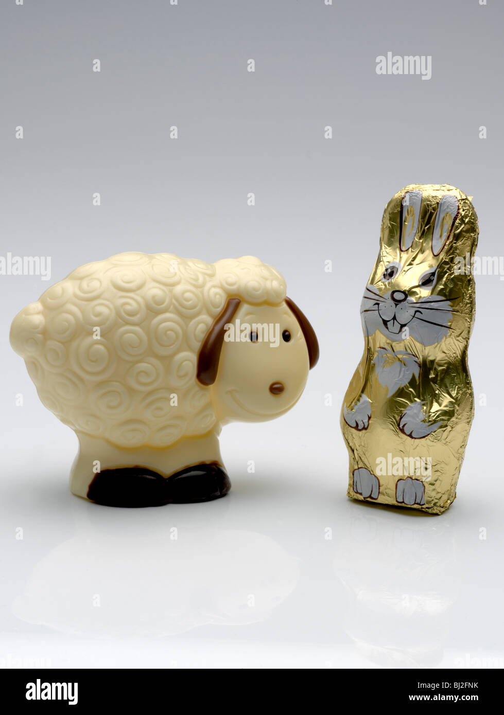 White chocolate lamb hi-res stock photography and images - Alamy