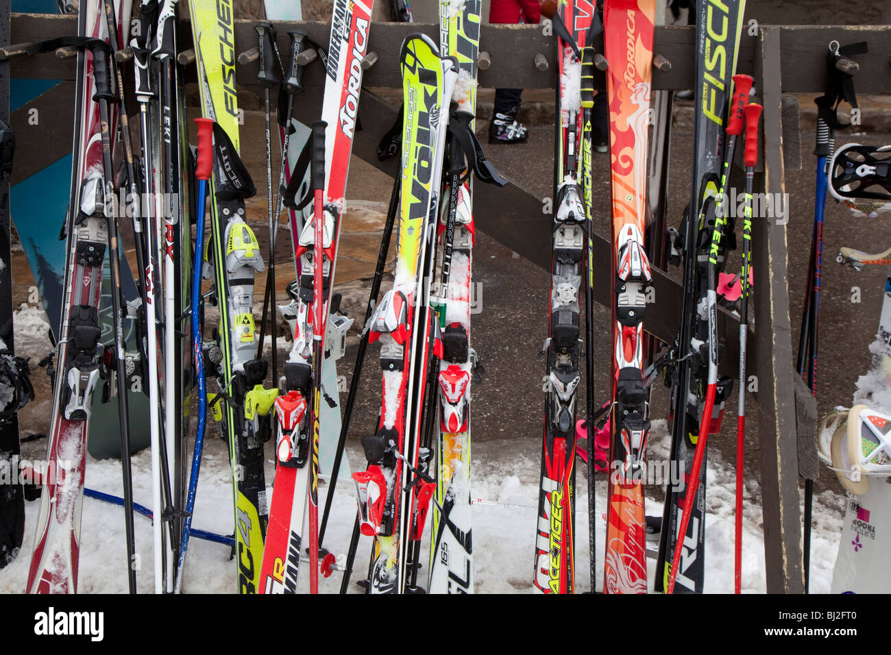 Ski rack hi-res stock photography and images - Alamy