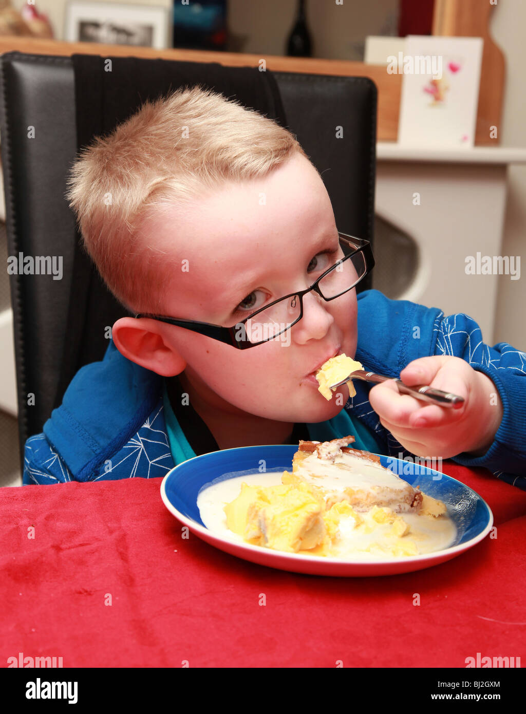 School pudding child hi-res stock photography and images - Alamy