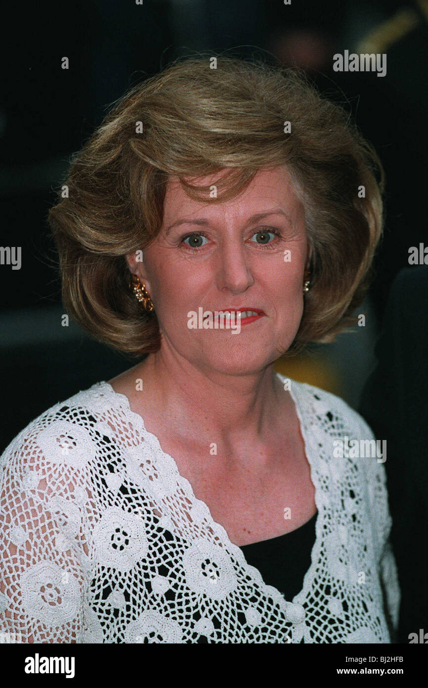 Elizabeth smith hi-res stock photography and images - Alamy
