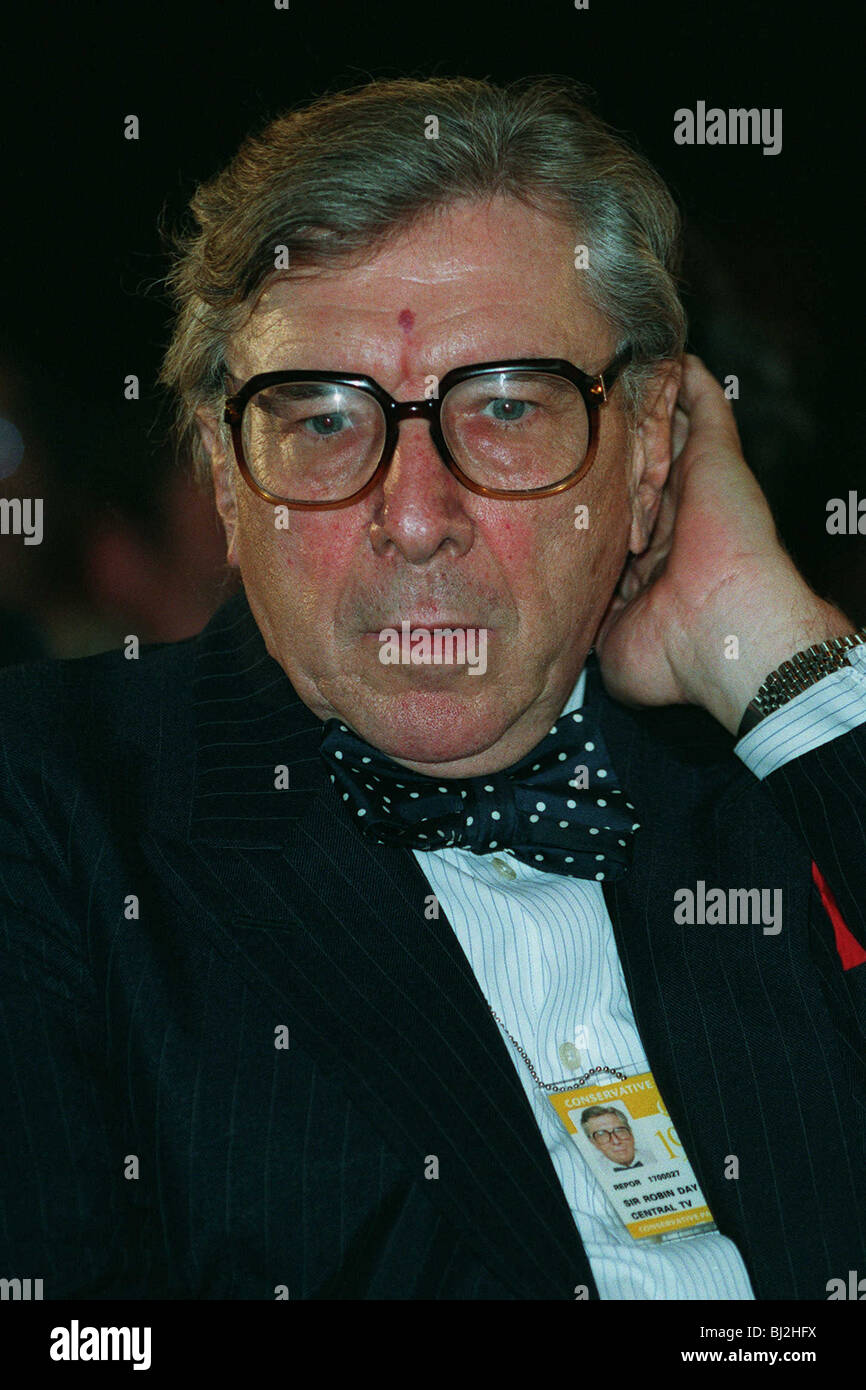 Bbc Correspondent Stock Photos & Bbc Correspondent Stock Images - Alamy