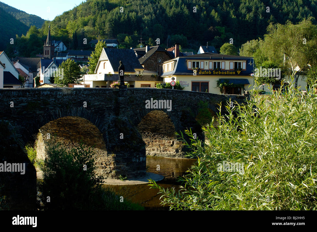 Romantische Brucke High Resolution Stock Photography and Images - Alamy