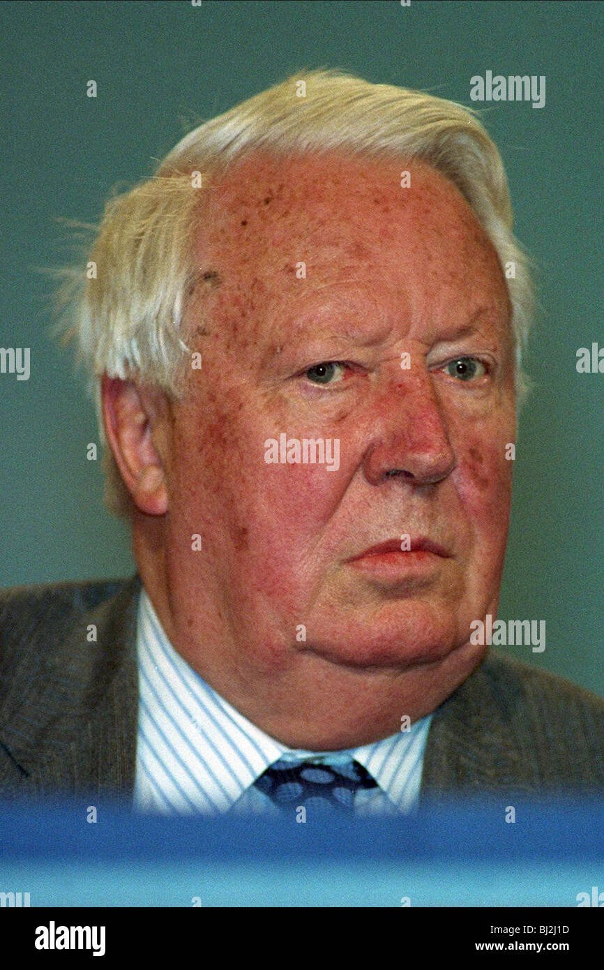 EDWARD HEATH MP CONSERVATIVE PARTY 05 December 1993 Stock Photo - Alamy