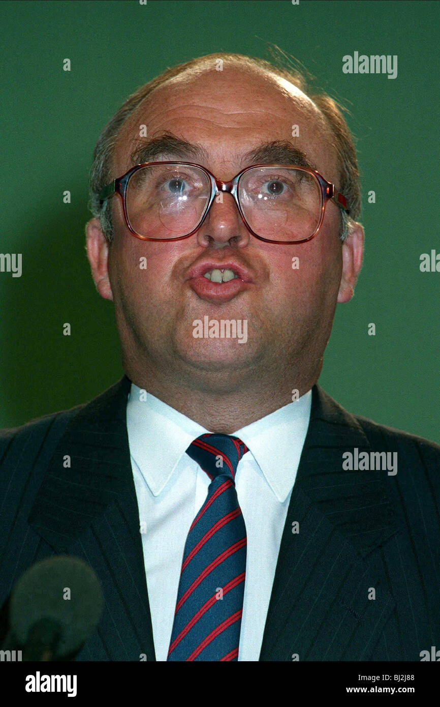 JOHN SMITH QC MP LABOUR PARTY LEADER 15 September 1993 Stock Photo - Alamy