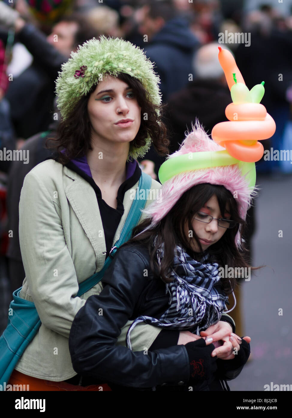 Girl in mardi gras parade hi-res stock photography and images - Alamy