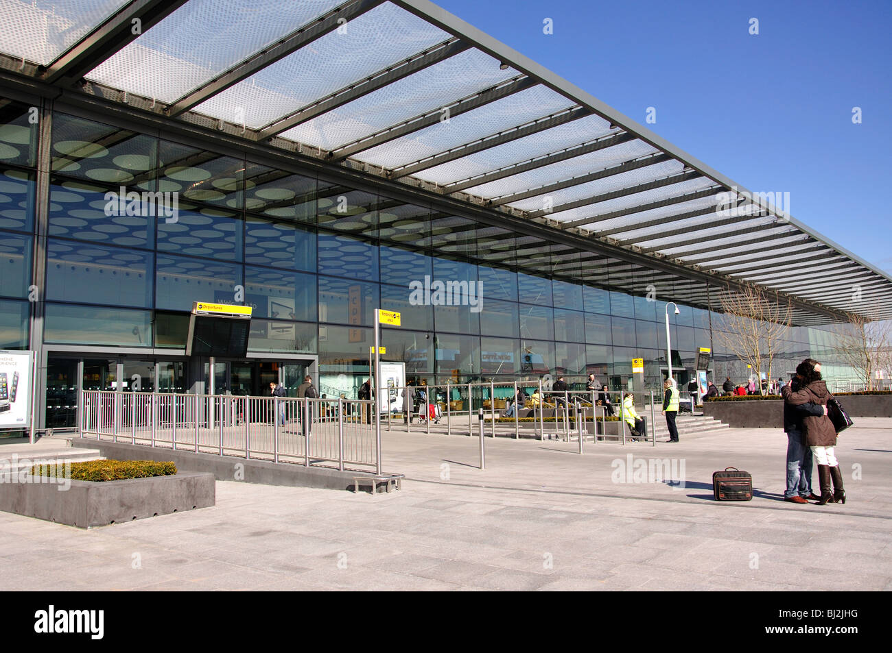 Terminal 4 hi-res stock photography and images - Alamy