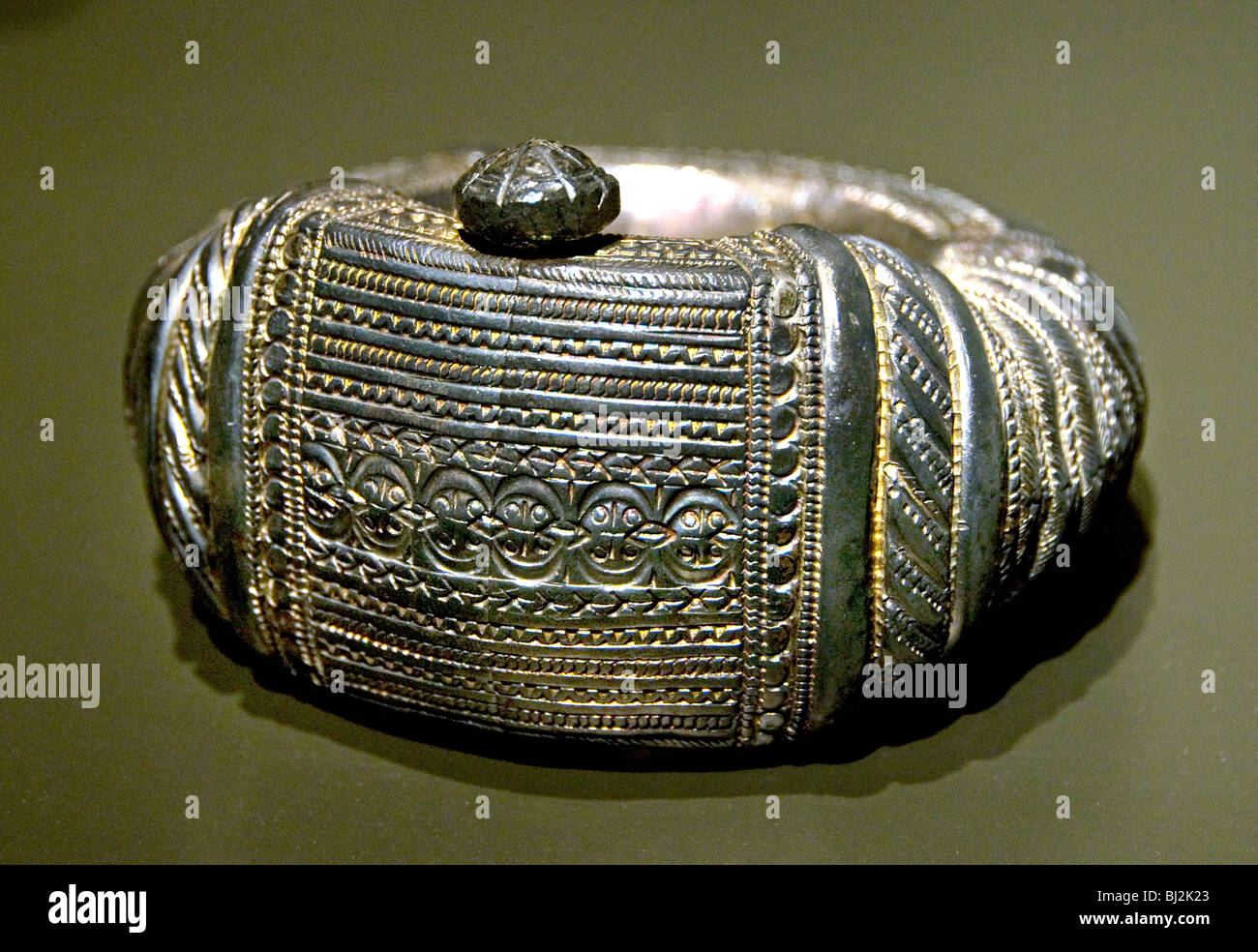 Oman Omani Woman Silver ankle ligament ornament 19 th Century Stock ...