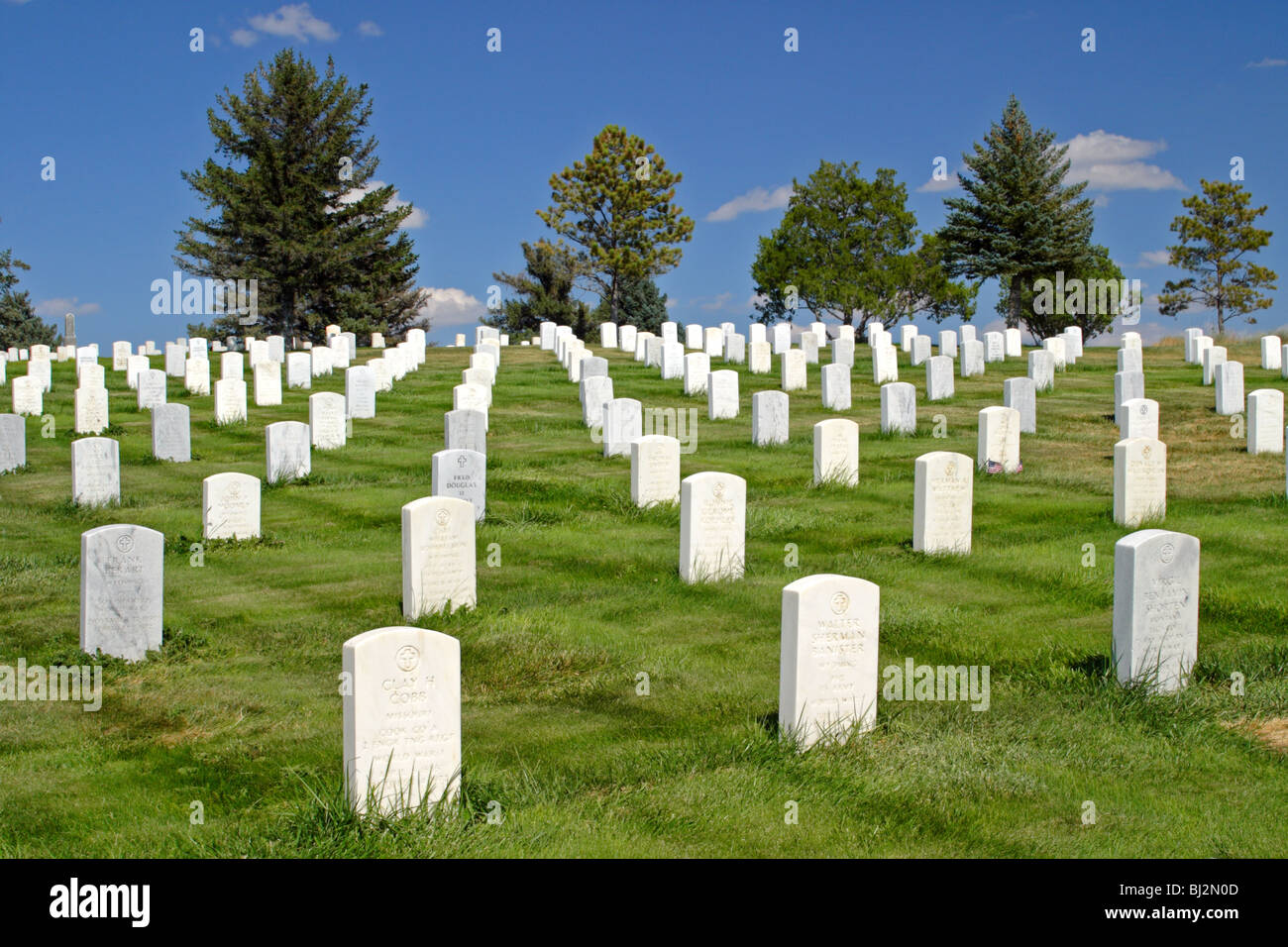 Rows of headstones mark the final resting place of military veterans at ...