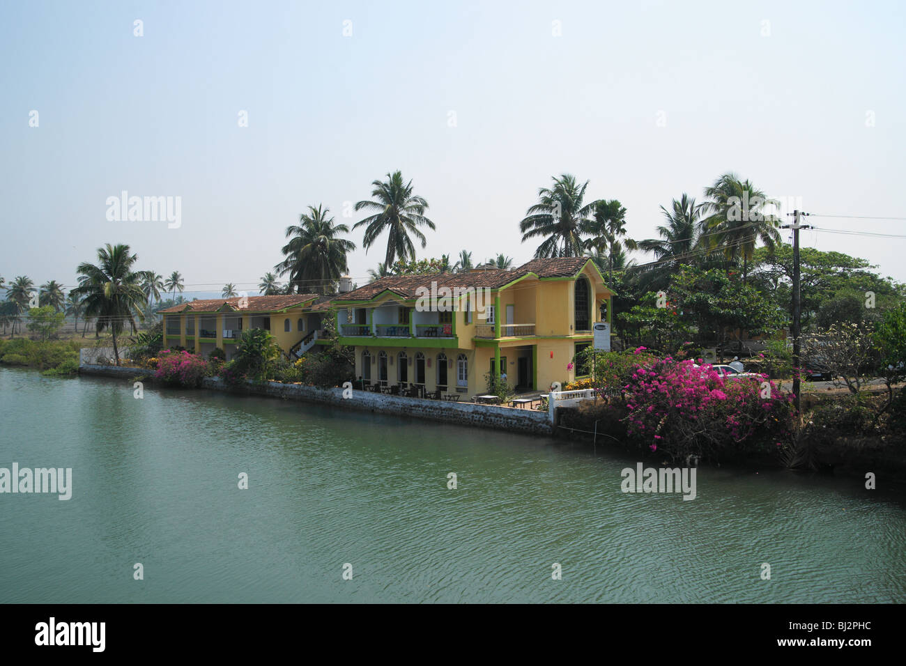 Bridge goa hi-res stock photography and images - Alamy