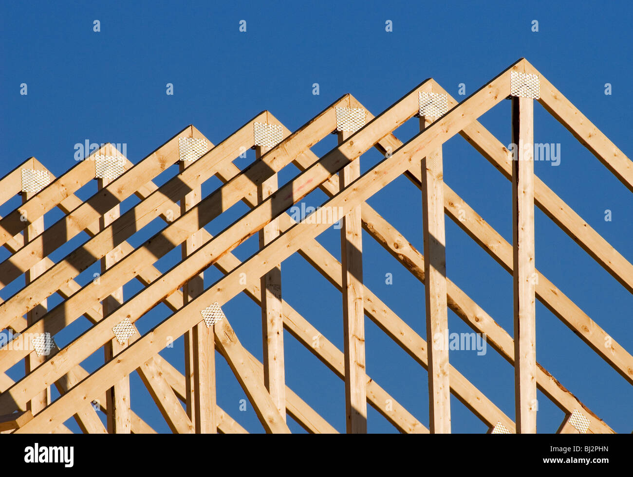 Roof under construction Stock Photo - Alamy Roof under construction Stock Photo - Alamy