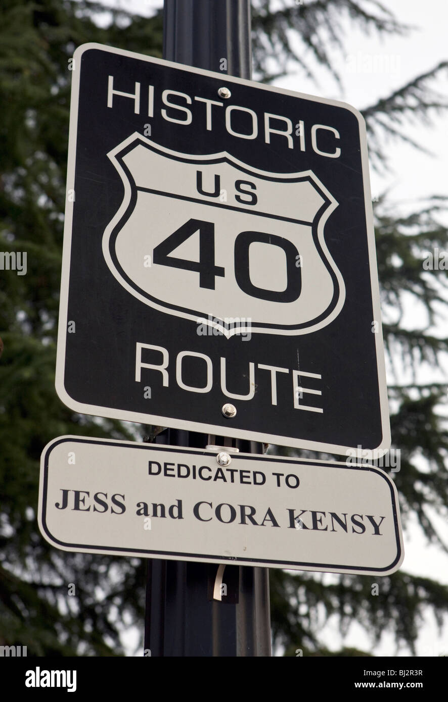 Route 40 sign hi-res stock photography and images - Alamy