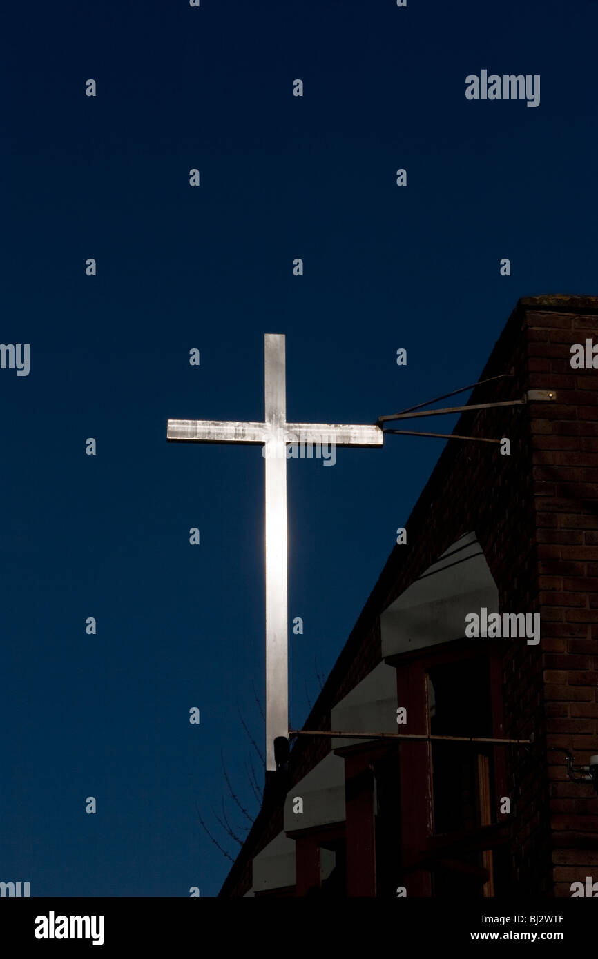 Steel cross hi-res stock photography and images - Alamy