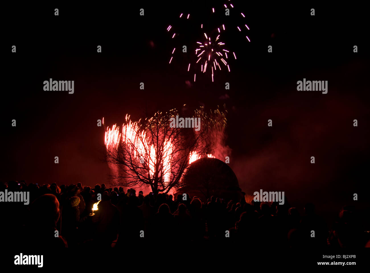 Celebration fireworks edinburgh hi-res stock photography and images - Alamy
