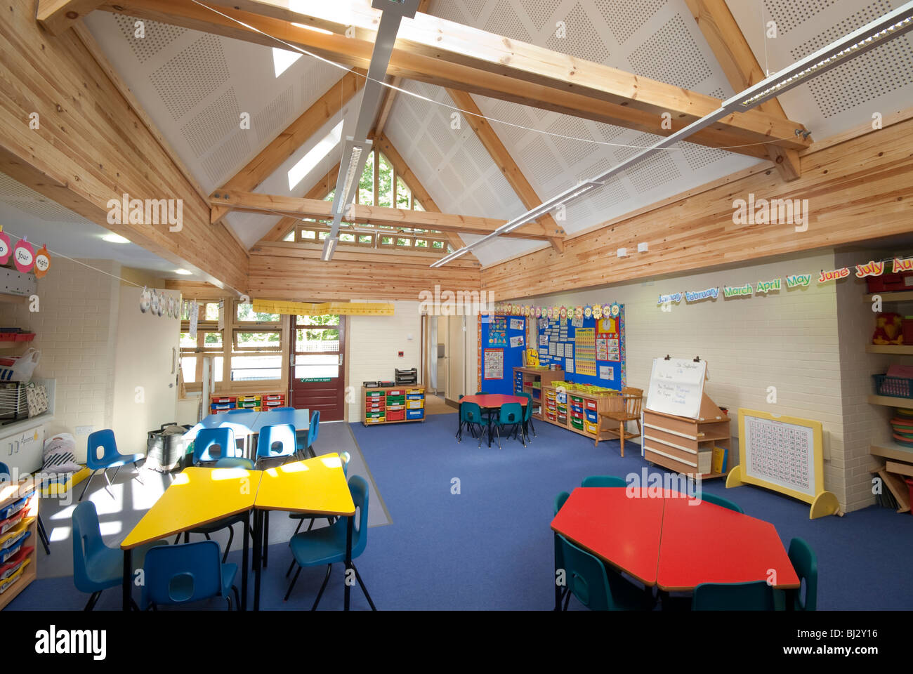 Primary school class room uk hi-res stock photography and images - Alamy