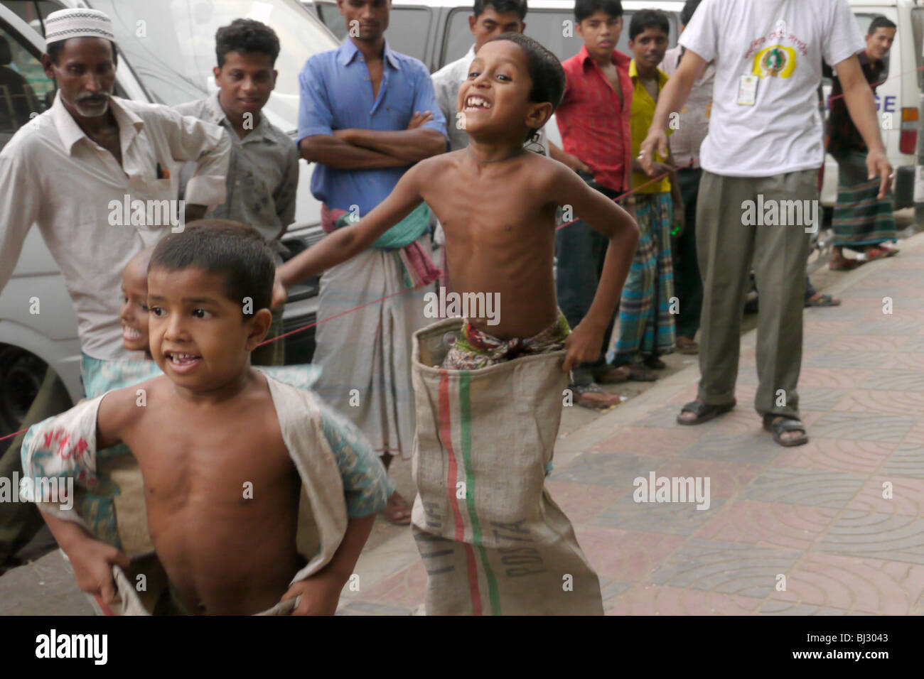BANGLADESH Event for street children of Dhaka in which they are given ...