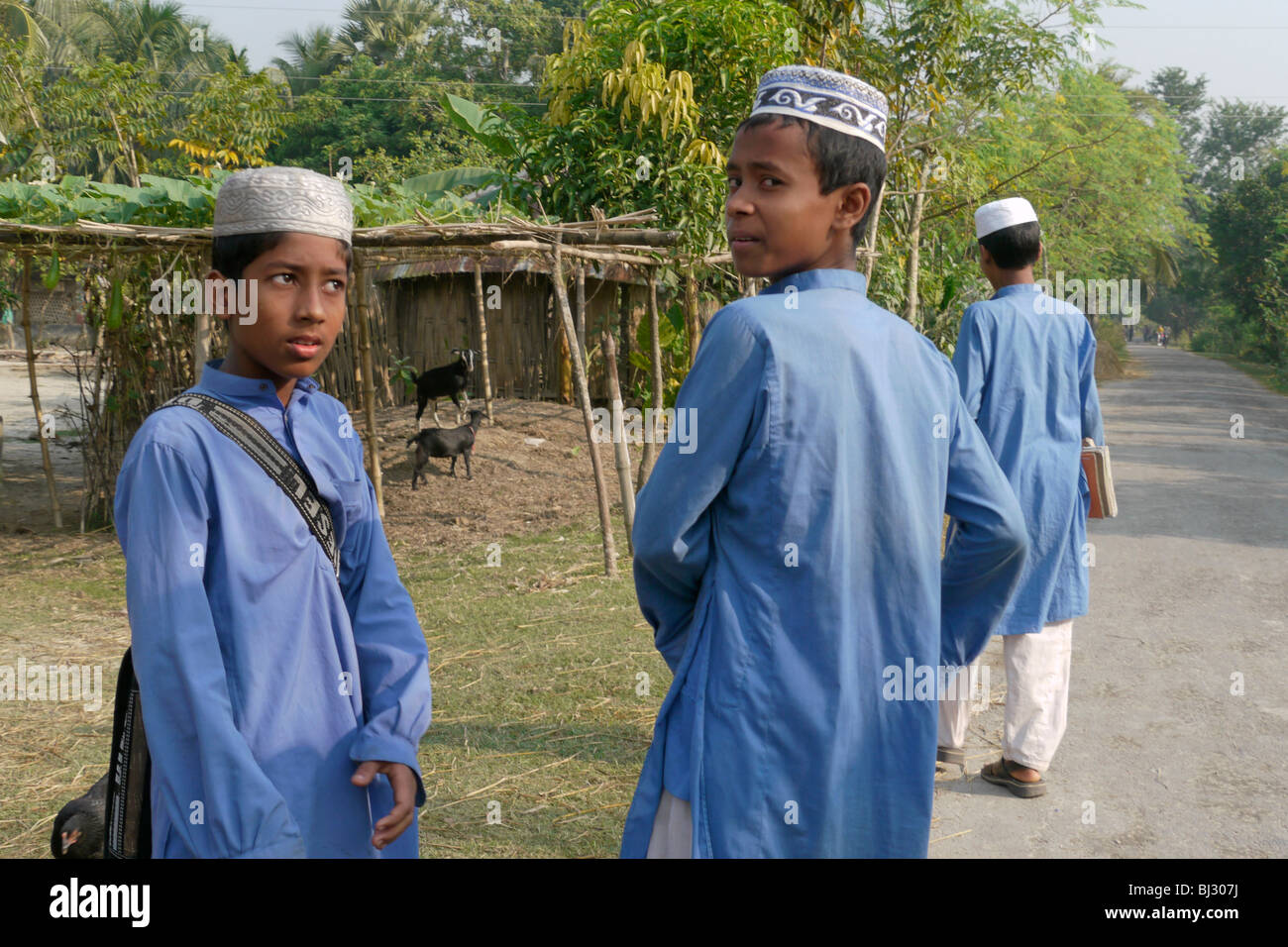 BANGLADESH Muslim boys walking to Koranic School, Narail. PHOTO by SEAN ...