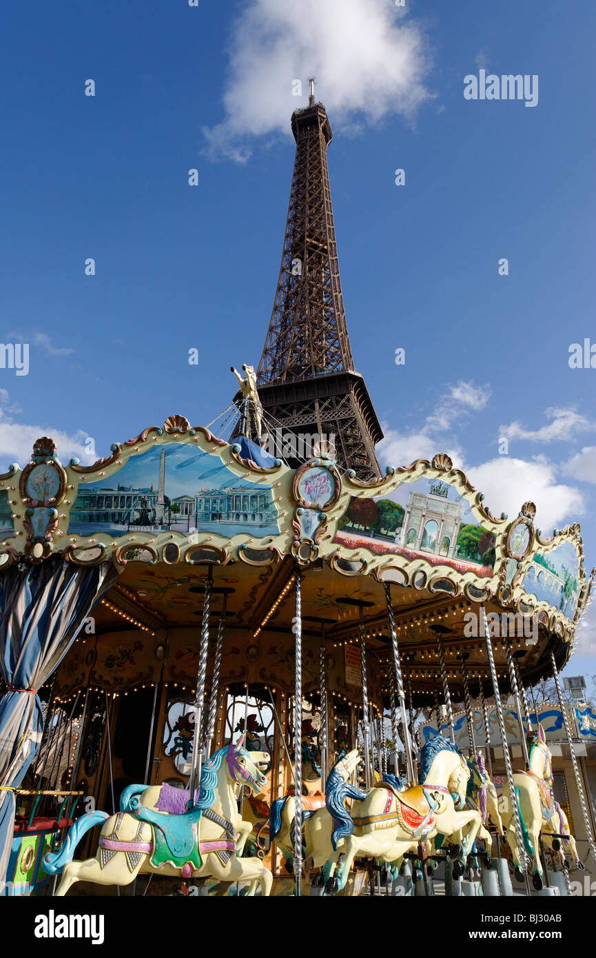 Carousel paris hi-res stock photography and images - Alamy