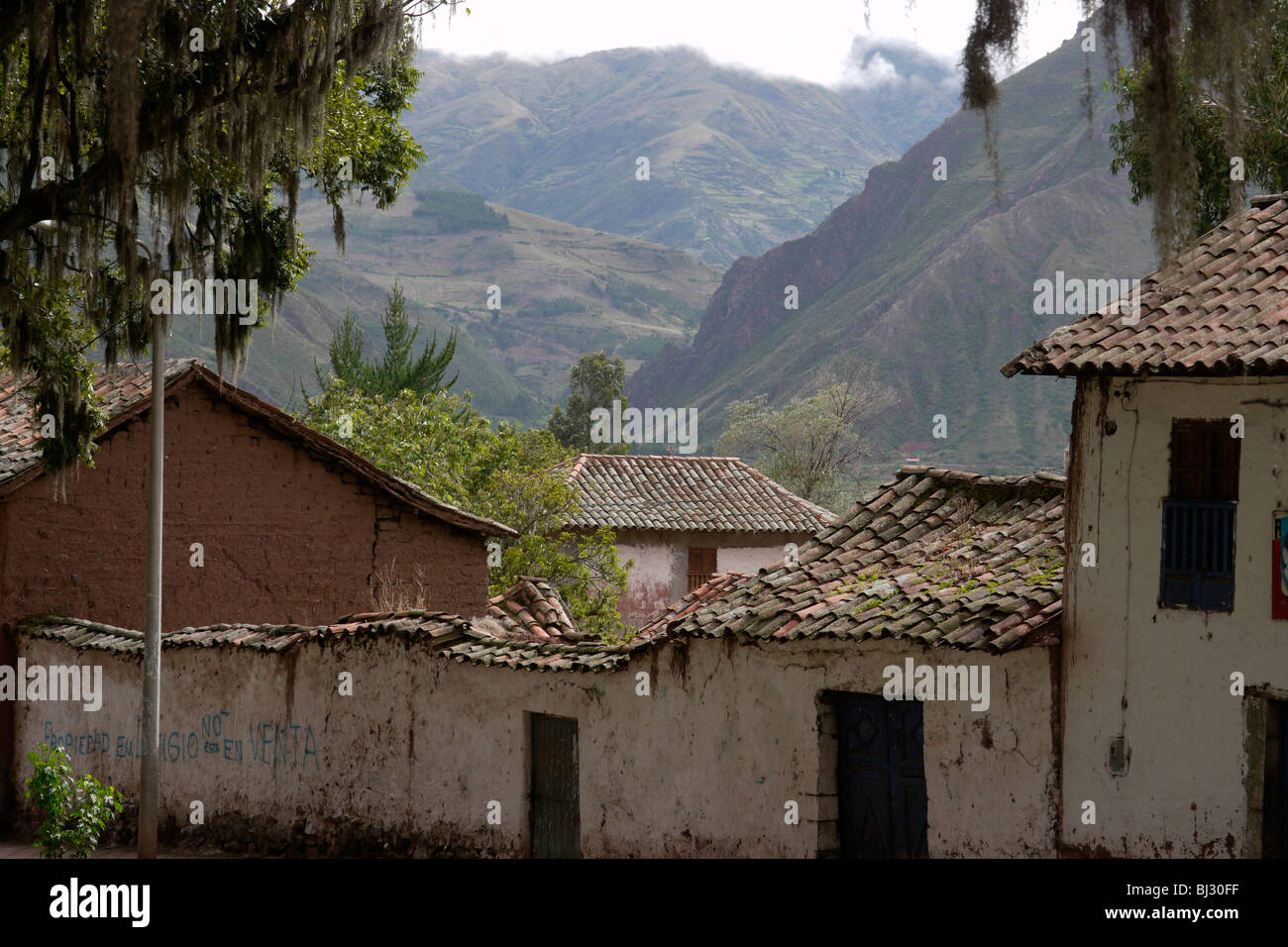 PERU Village near Cusco. PHOTOGRAPH by SEAN SPRAGUE Stock Photo - Alamy