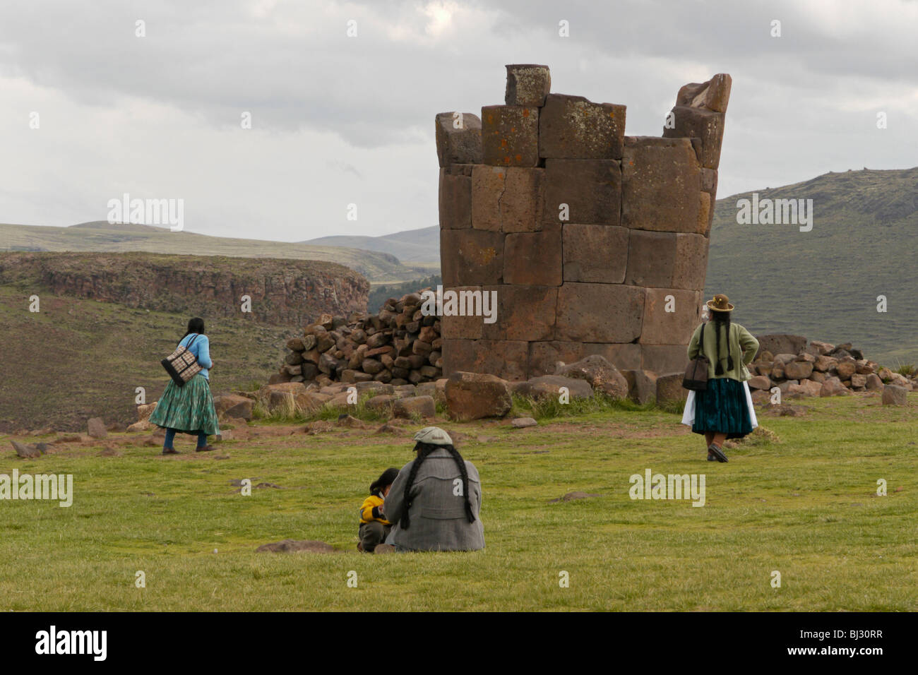 PERU The ruins and burial towers at Sillustani, near Puno. Example of a ...