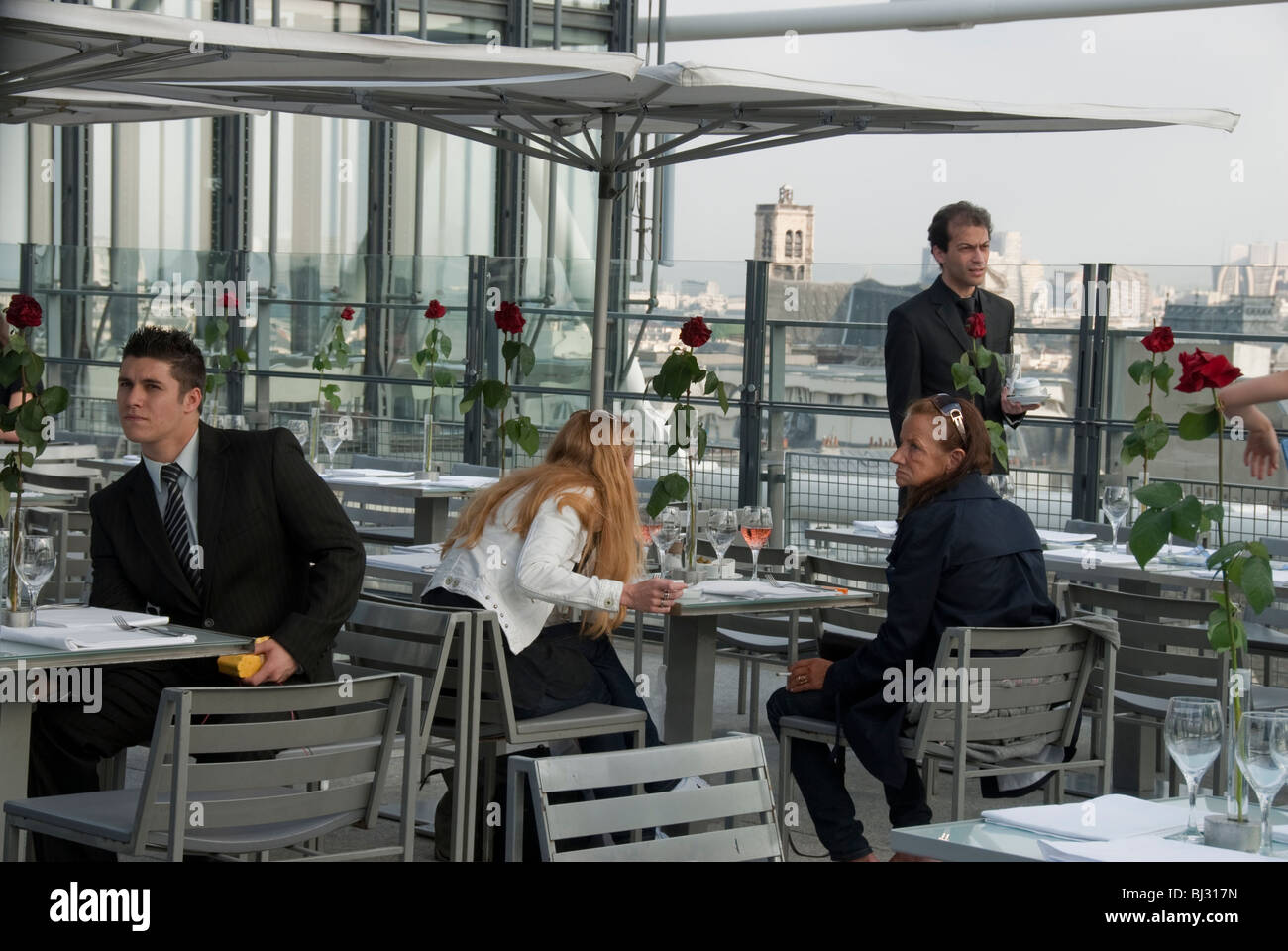 George restaurant pompidou centre hi-res stock photography and images ...