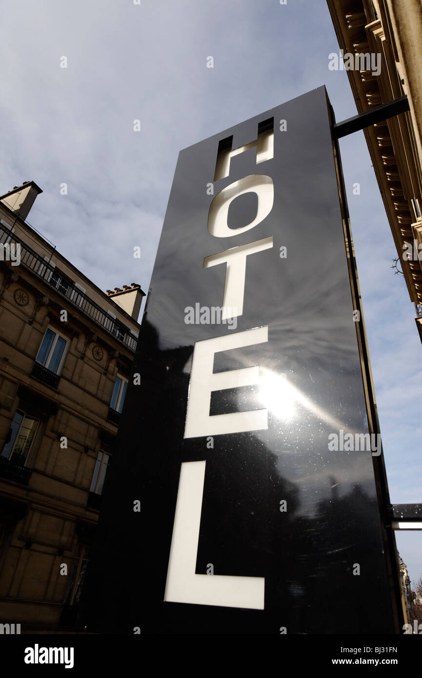 Hotel sign paris hi-res stock photography and images - Alamy