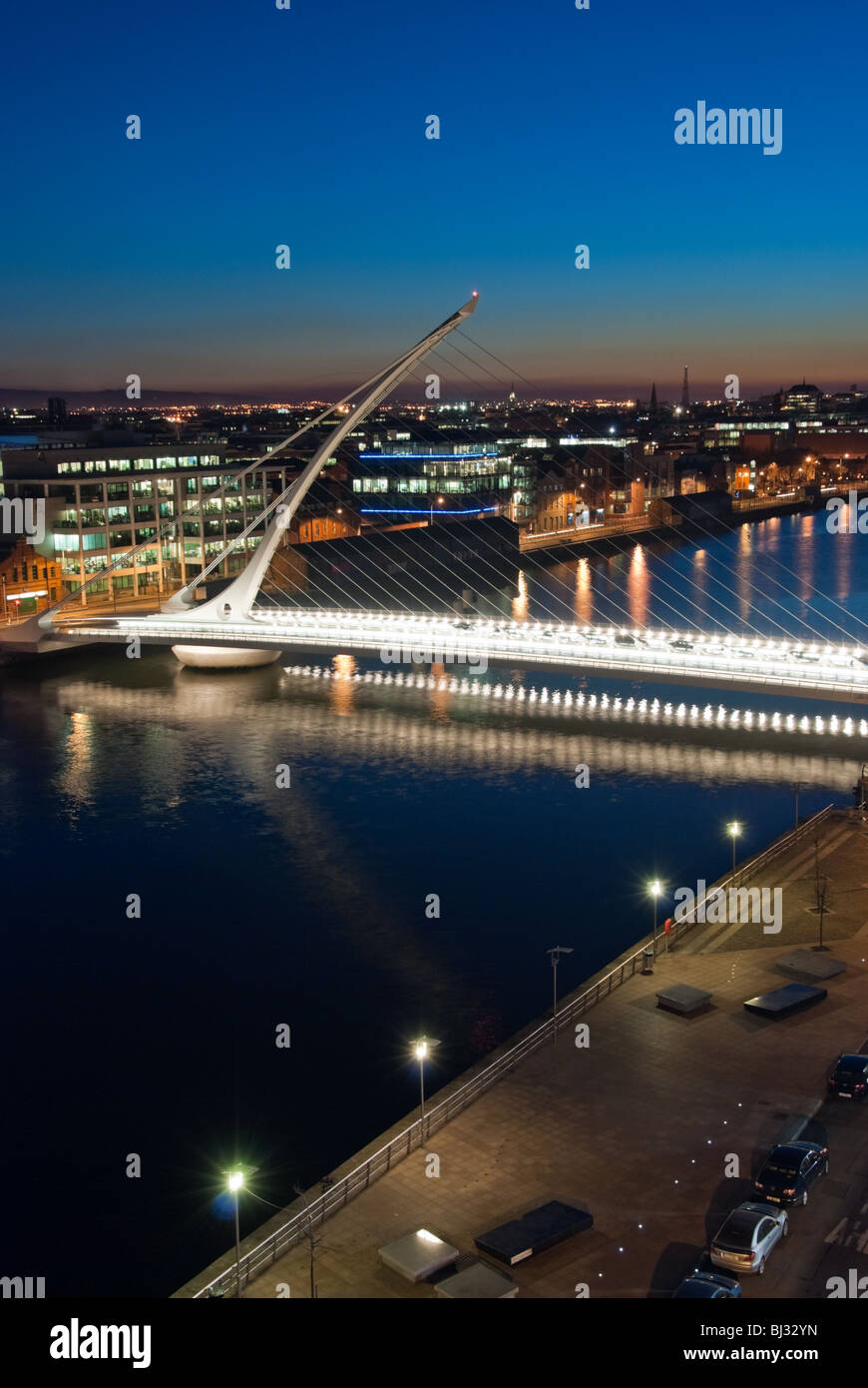 Samuel beckett bridge aerial hi-res stock photography and images - Alamy