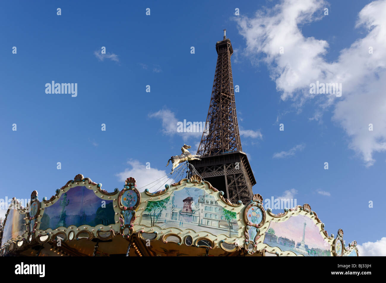 Carousel by the Eiffel Tower, Paris, France Stock Photo - Alamy