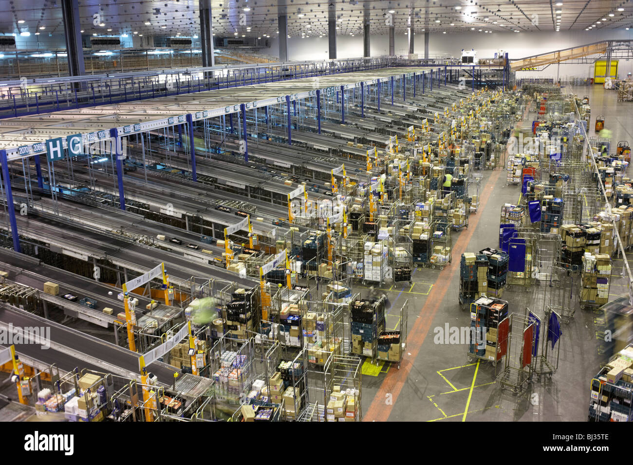 Overlook the loading of roll cages at the Sainsbury's 700,000 sq ft (57 ...