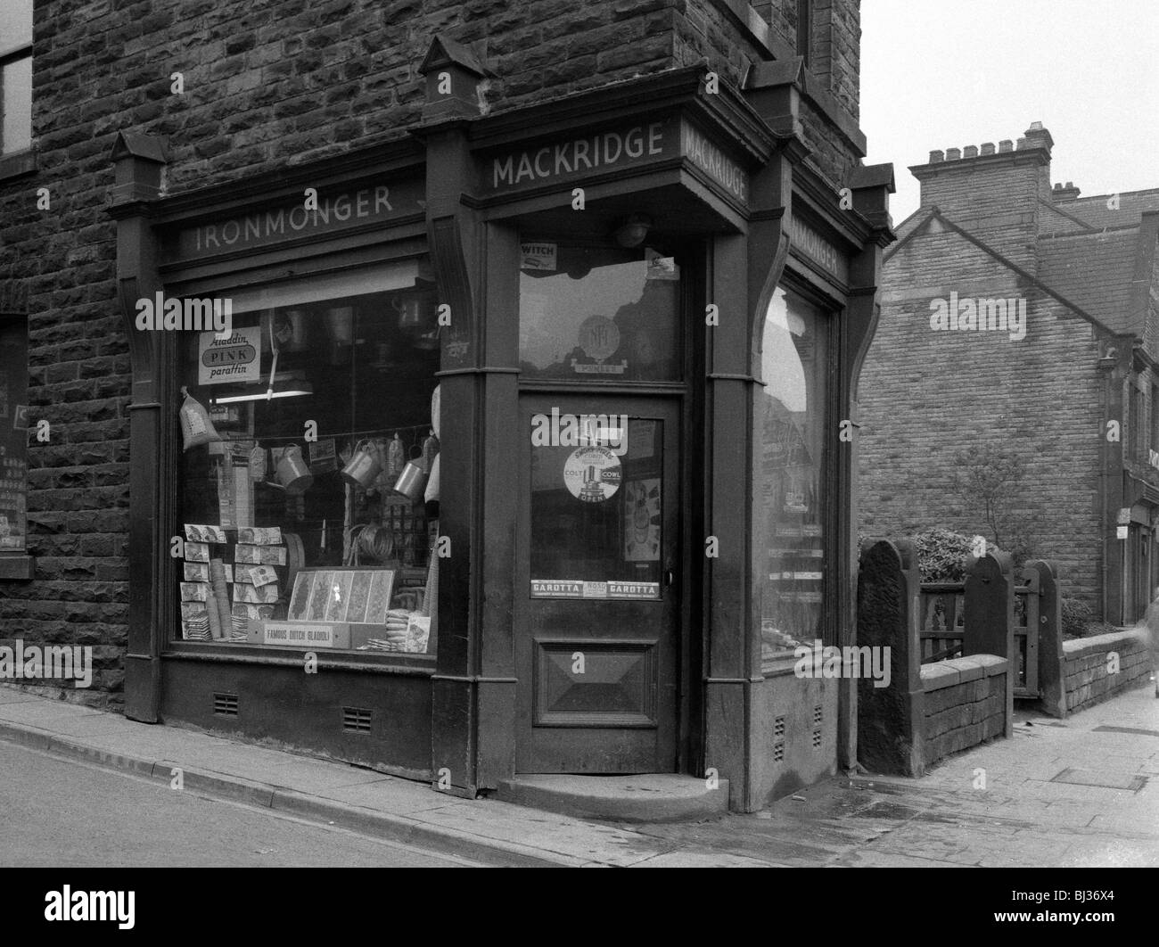 Victorian ironmongers shop england hi-res stock photography and images ...
