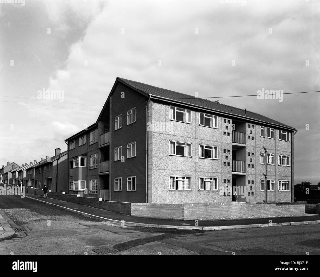 1960s housing england hi-res stock photography and images - Alamy