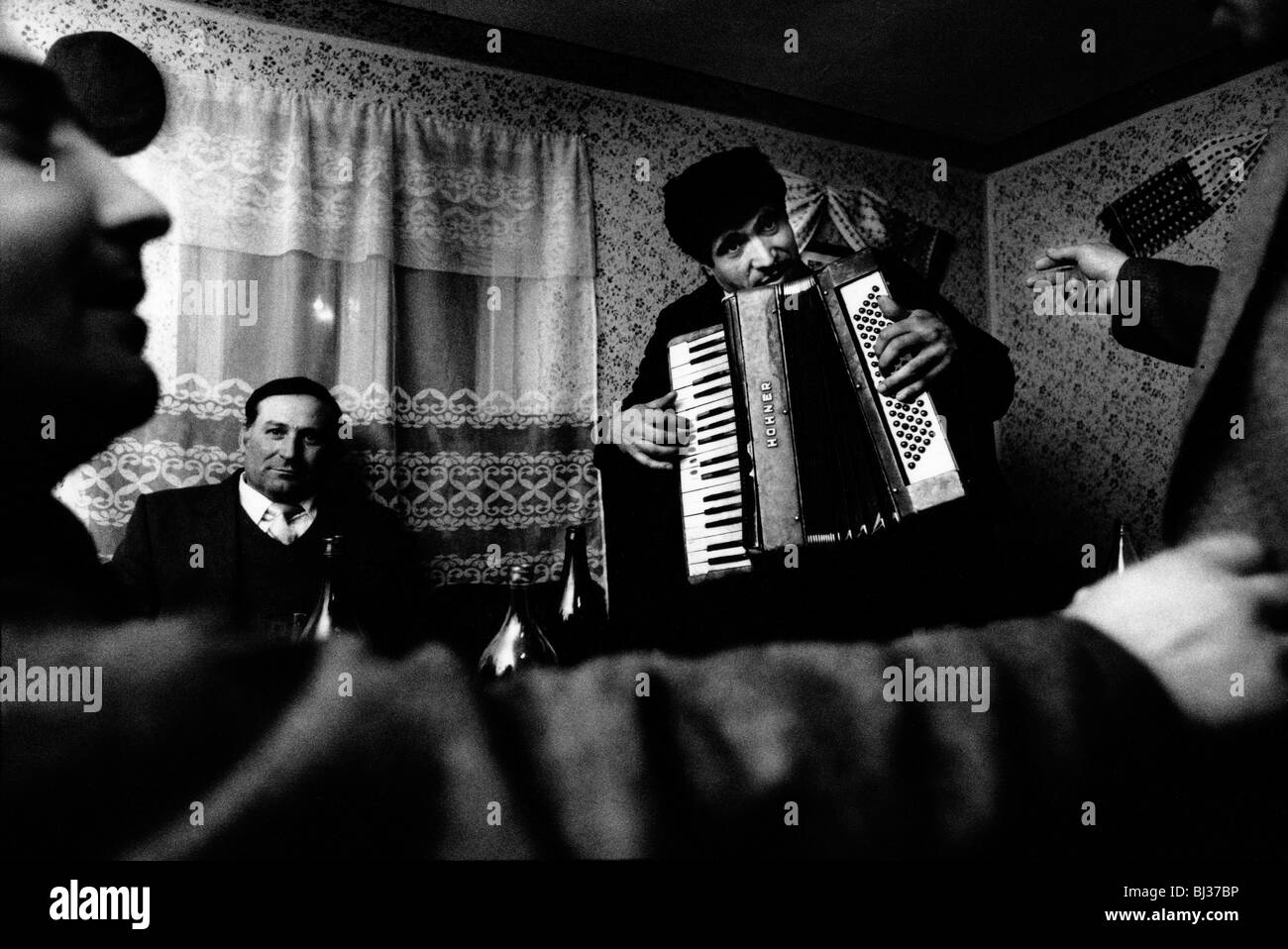 Family celebrations hi-res stock photography and images - Alamy