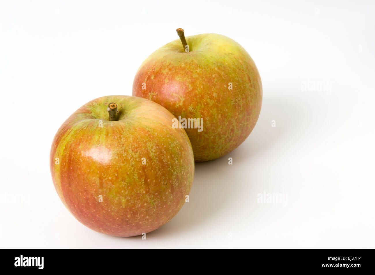 Pair of apples Stock Photo - Alamy