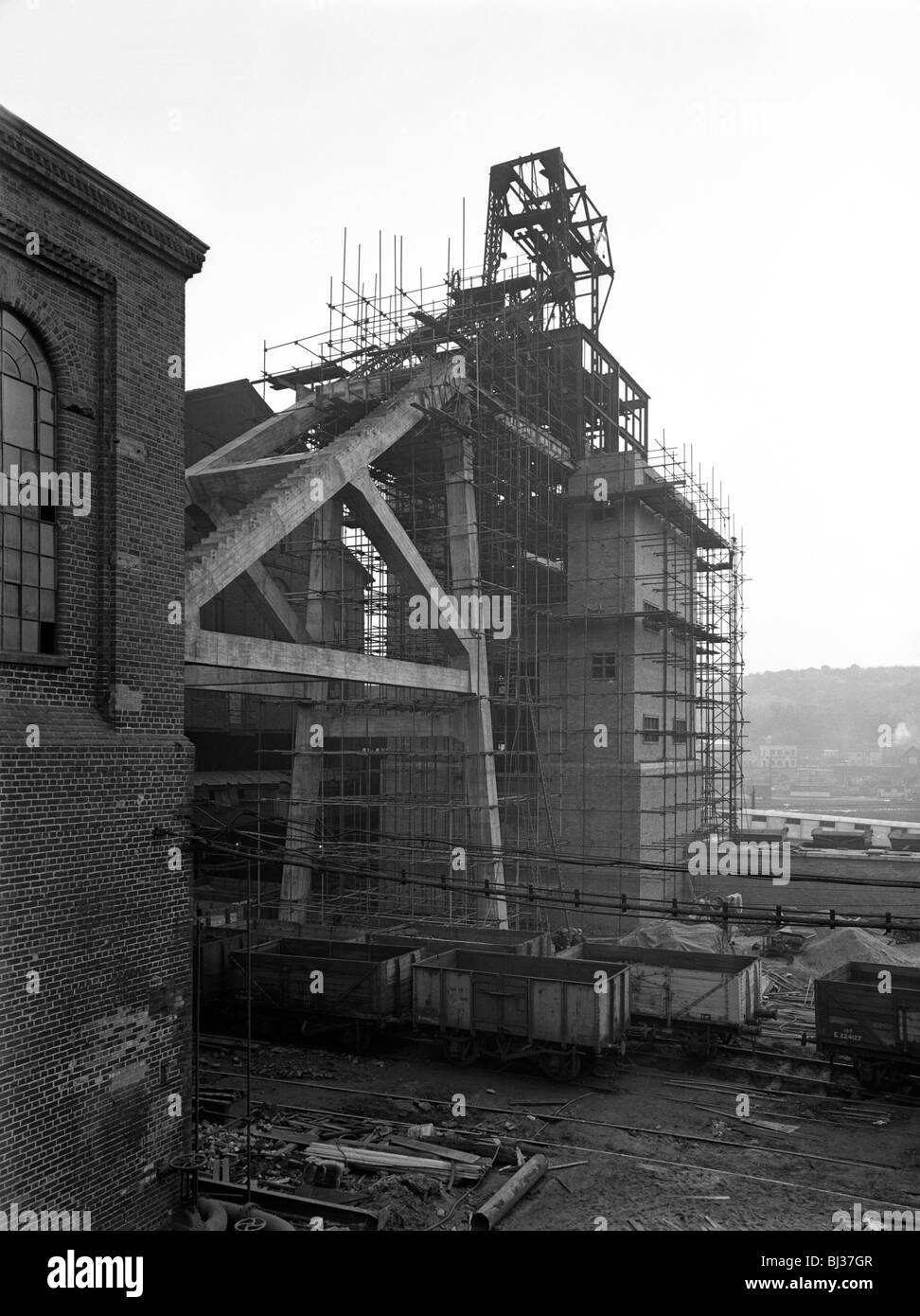 Modernisation of the South Yorkshire coalfields, Cadeby Colliery, near ...