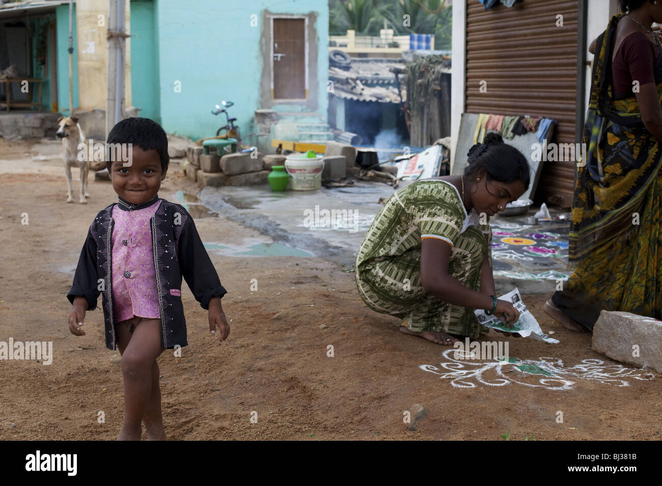 Indian poor boy hi-res stock photography and images - Alamy