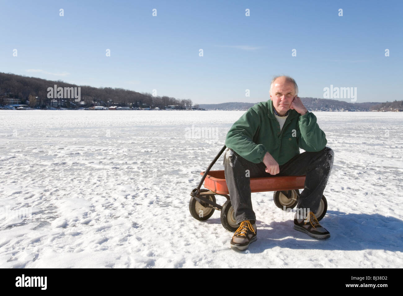 Old man sitting on wagon hi-res stock photography and images - Alamy