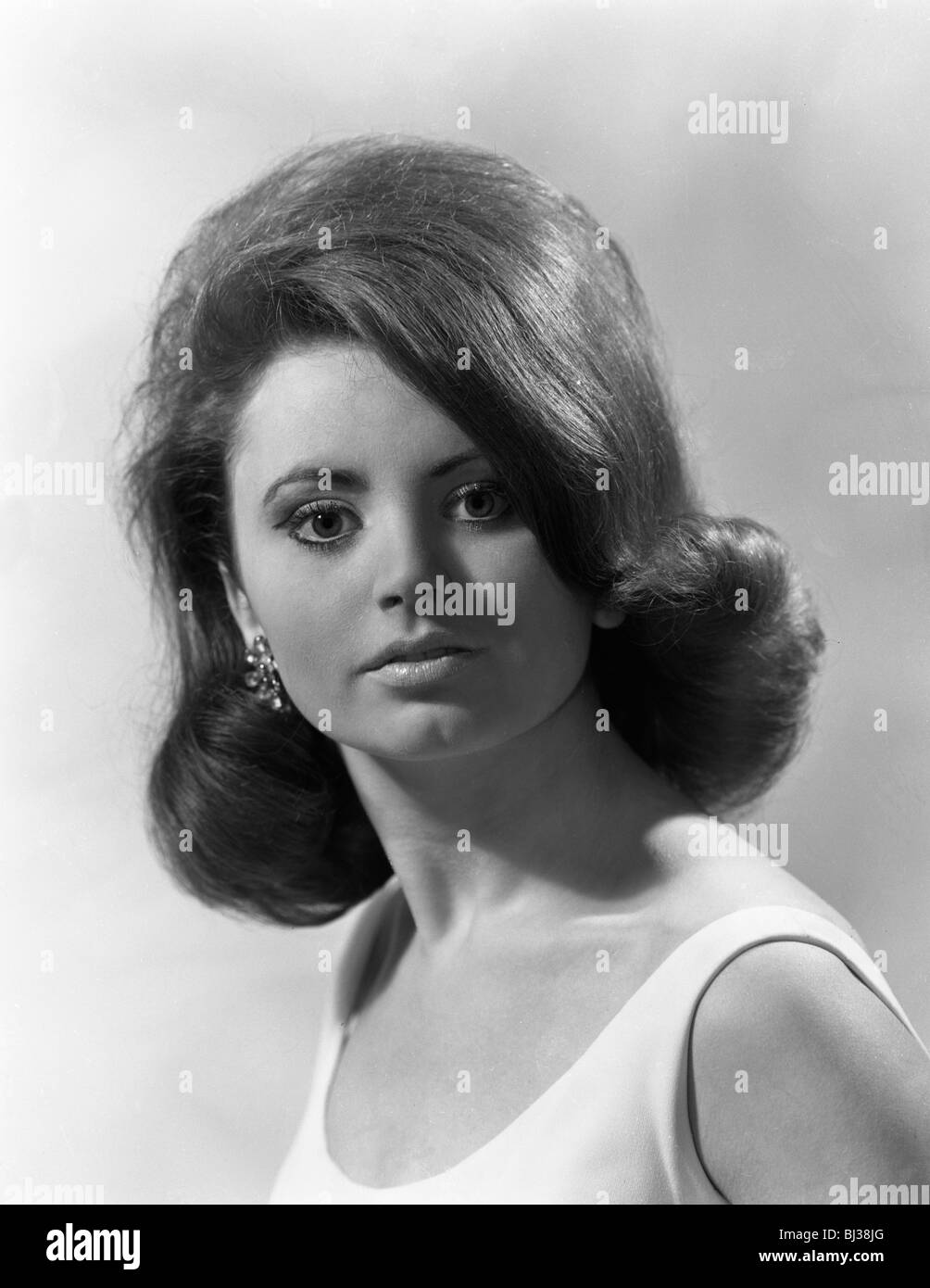 1960s women portrait hi-res stock photography and images - Alamy