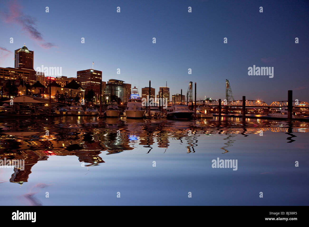 View of downtown Portland, Wilamette River, waterfront, Portland ...
