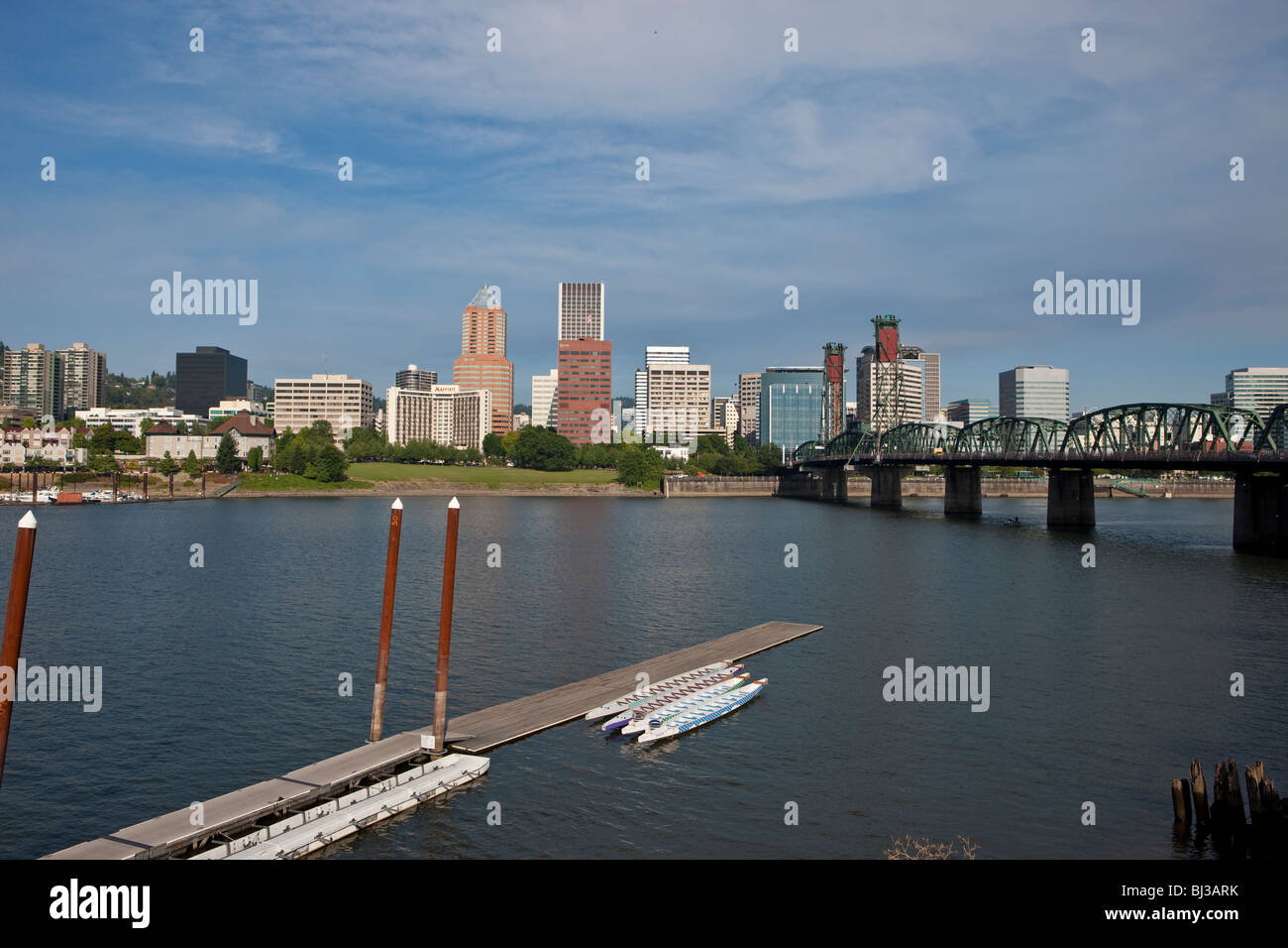 View of downtown Portland, Wilamette River, Morrison Bridge, waterfront ...
