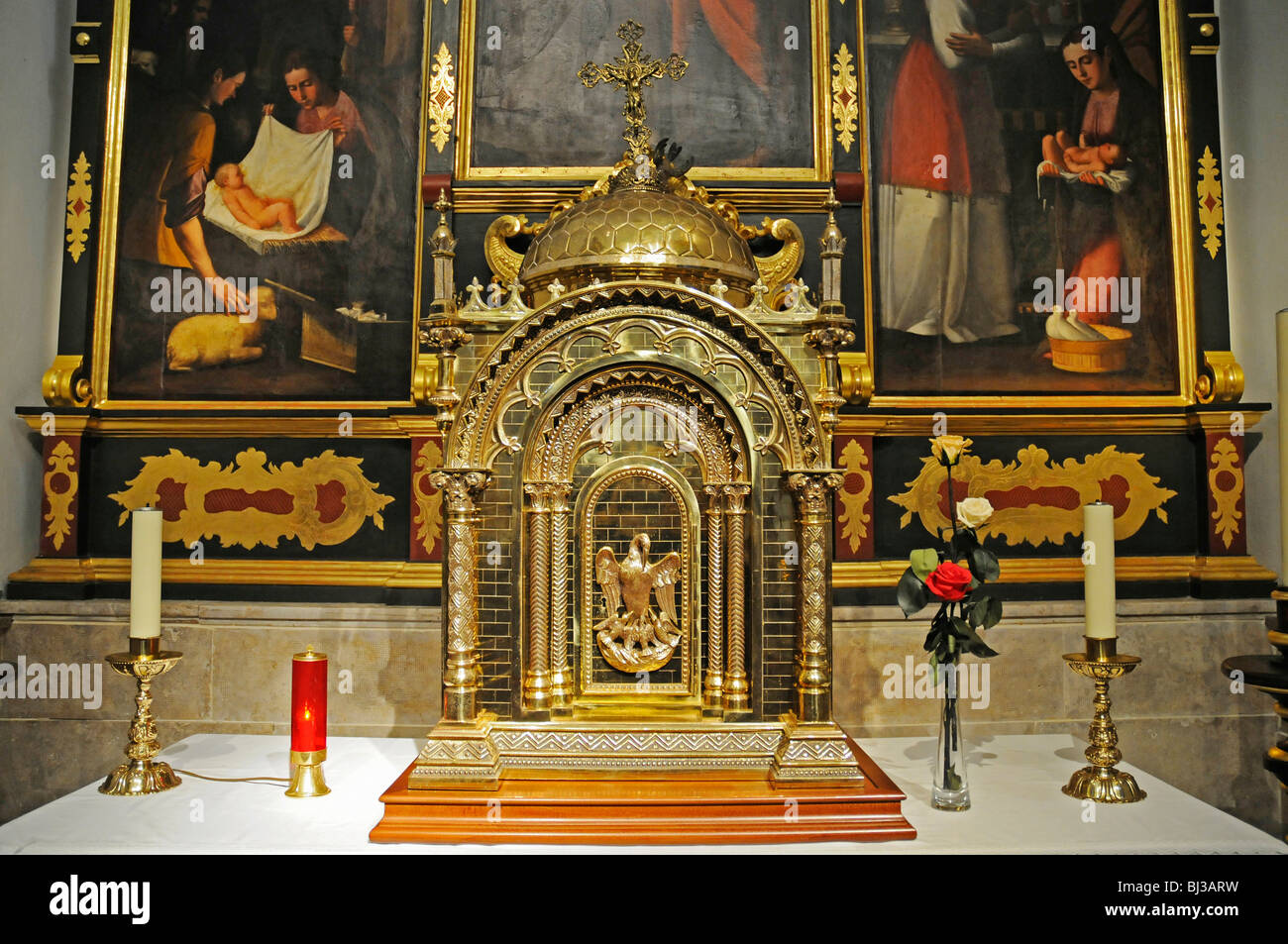 Altar, church of San Jaime, Benidorm, Costa Blanca, Provinz Alicante ...