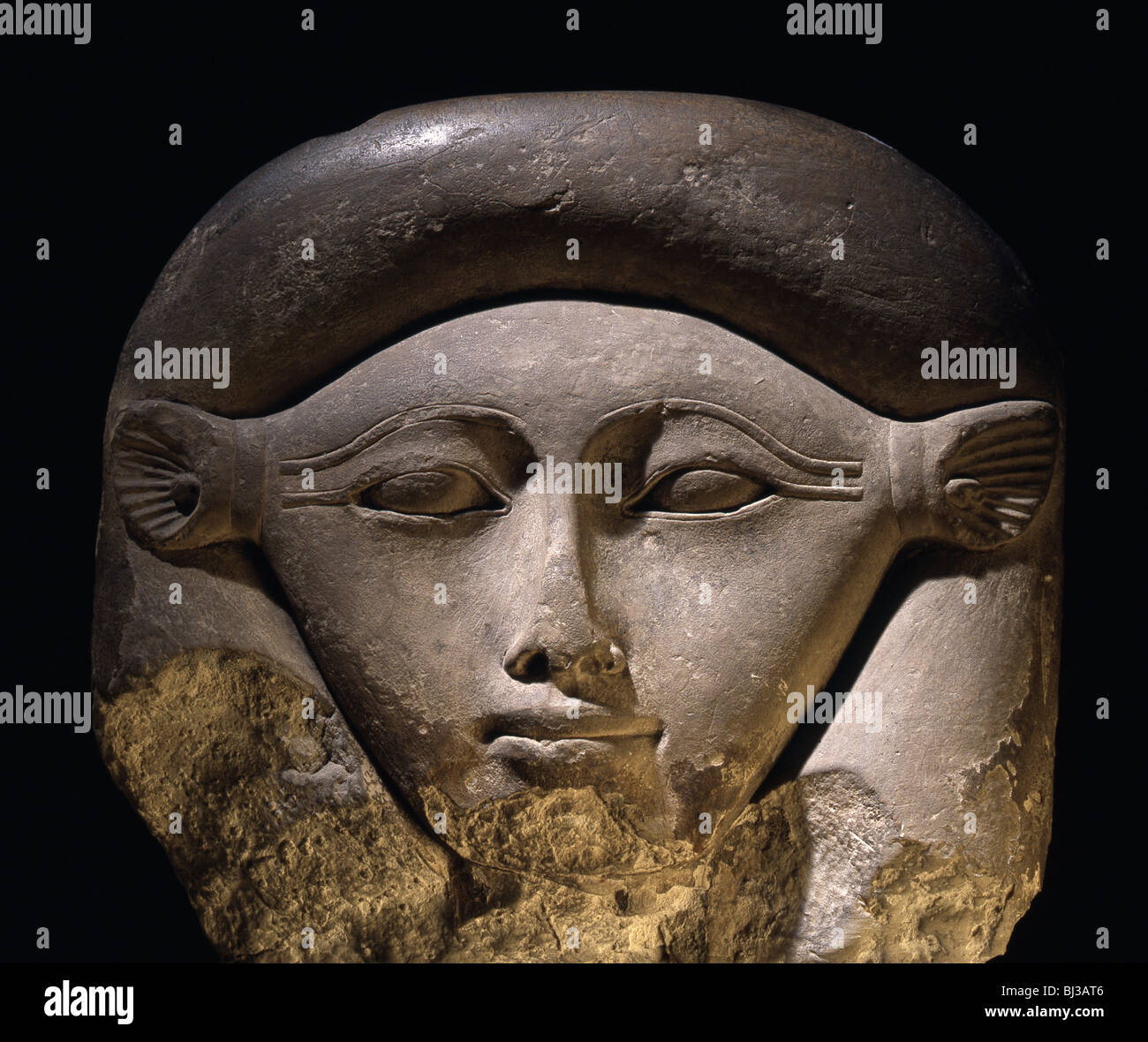 Face of goddess hathor hi-res stock photography and images - Alamy