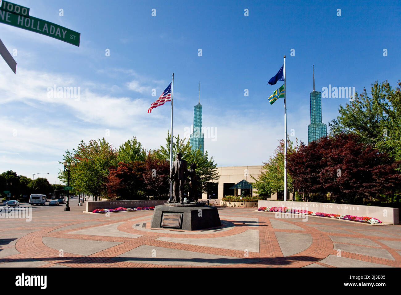 Oregon Convention Center, Portland, Oregon, USA Stock Photo - Alamy