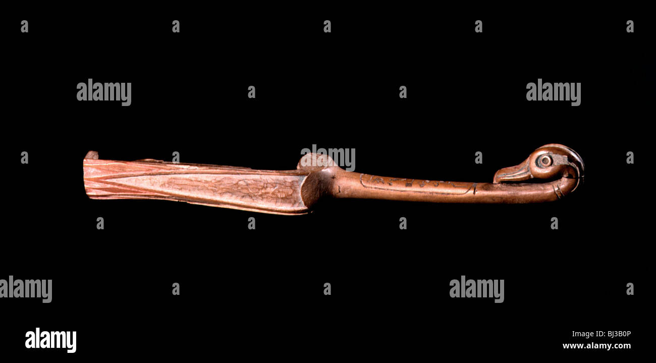 Ancient egyptian wooden spoon hi-res stock photography and images - Alamy