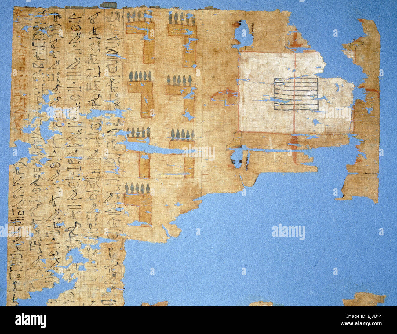 Shroud cloth hi-res stock photography and images - Alamy