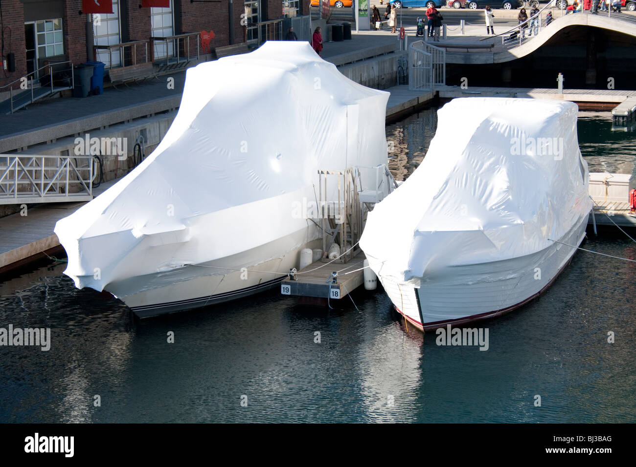 Covered boats hi-res stock photography and images - Alamy