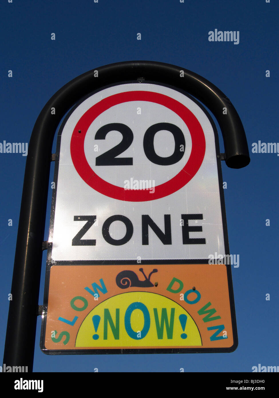 20 Mph Road Sign Stock Photos & 20 Mph Road Sign Stock Images - Alamy