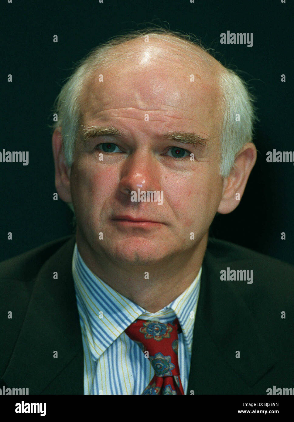 Howard davies hi-res stock photography and images - Alamy
